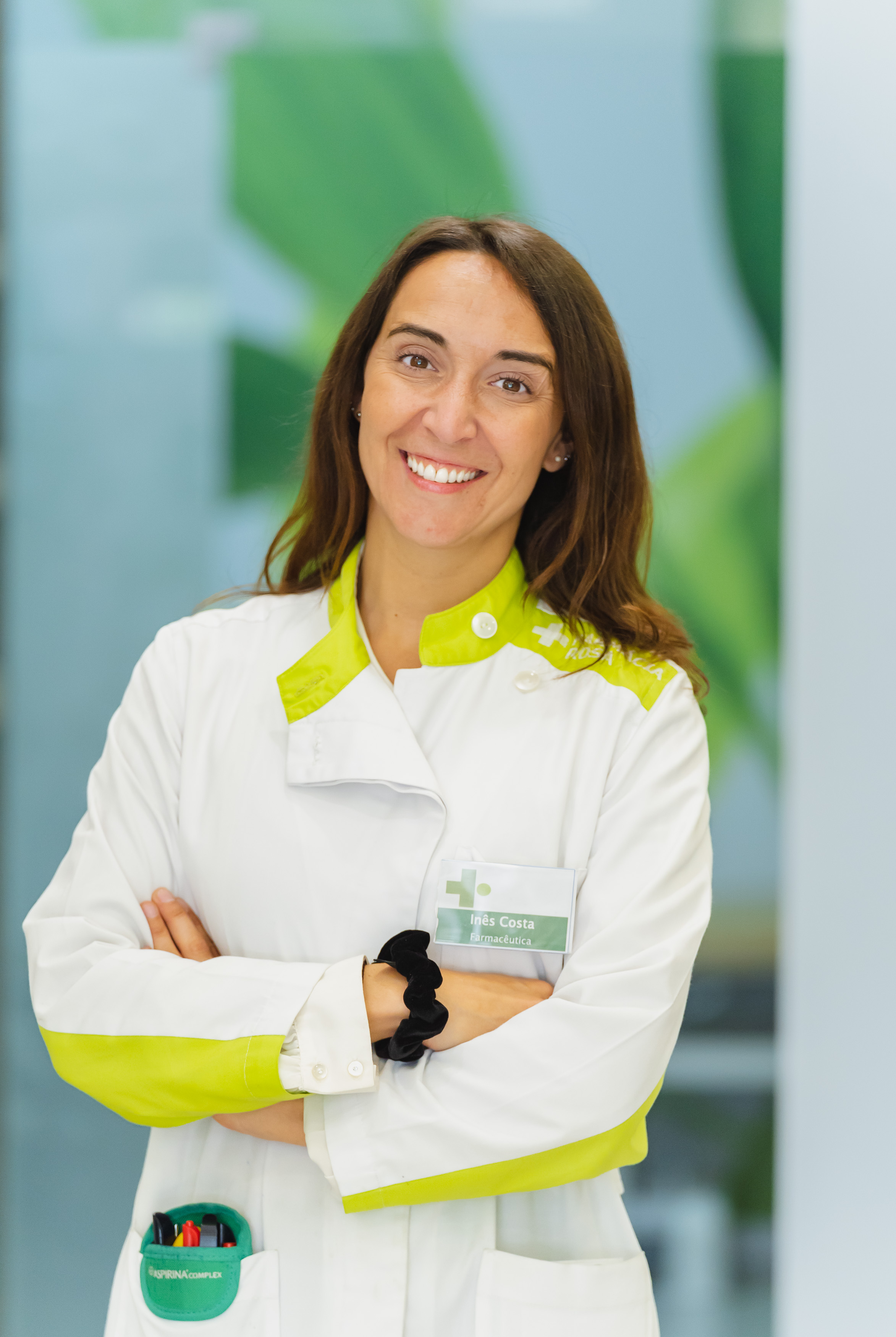 Inês Costa - elemento da equipa das farmácias Correia Rosa